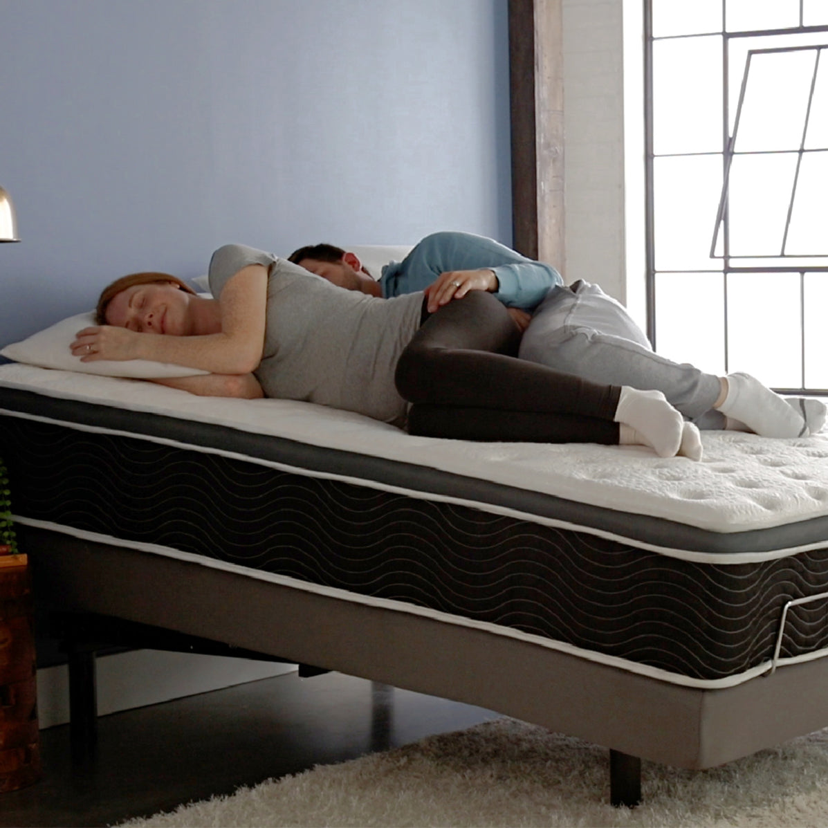 Ergo-Pedic iTilt Incline Therapy Adjustable Bed